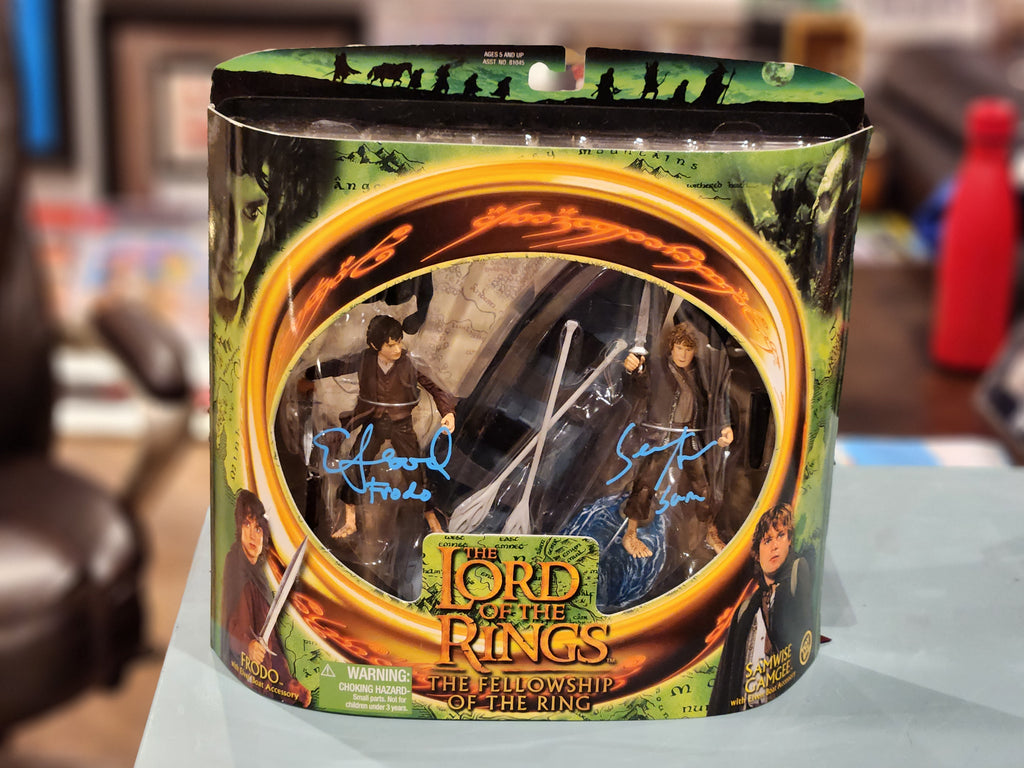 The Lord of the Rings Toybiz duo action figure autographed by Elijah W ...